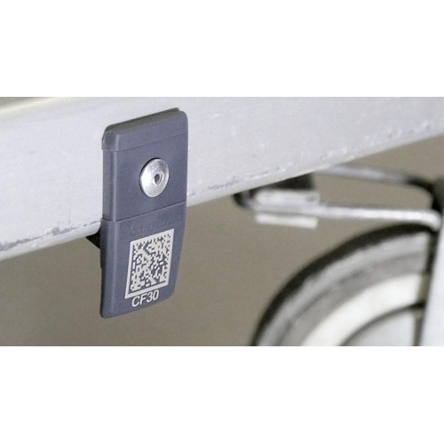 On-metal RFID labels for major industrial RFID applications